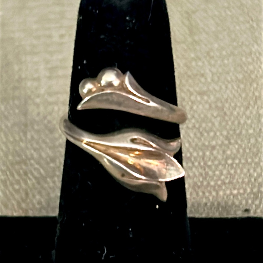 Avon Sterling Silver Floral Ring Expandable - Gem